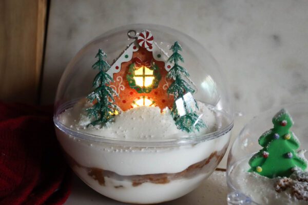 Edible Snow Globes: the Easy 10-Minute Christmas Dessert - Holiday ...