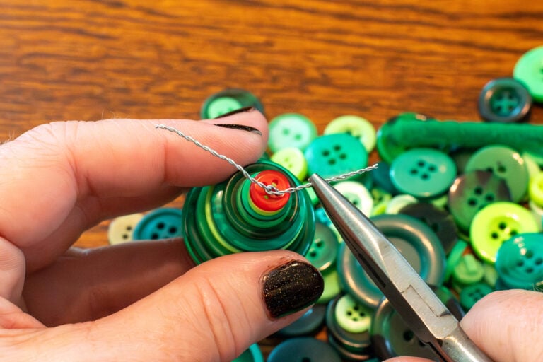 Make These Quick & Charming Button Christmas Tree Ornaments - Holiday ...