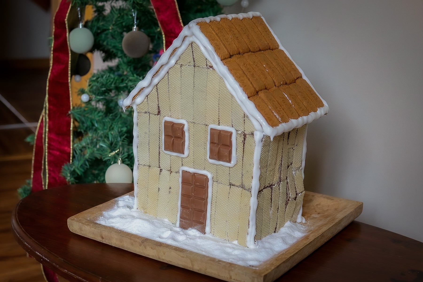 I Tried the No-Bake Gingerbread House Hack and It Actually Works ...